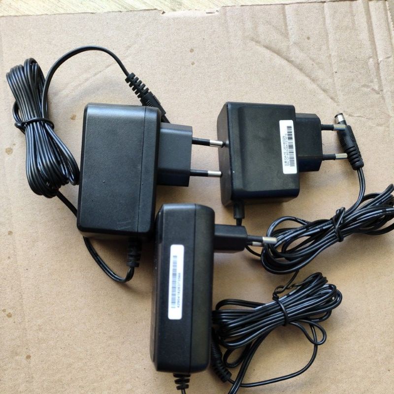 Jual Adaptor 12 Volt 1-2 Amper Ori Bawaan ONT dan STB | Shopee Indonesia