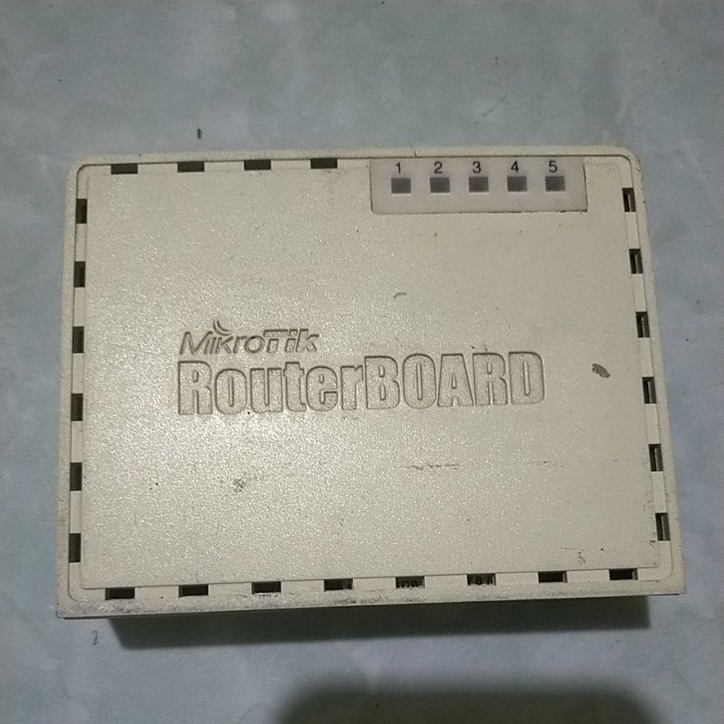 Jual mikrotik RouterBOARD 750G | Shopee Indonesia