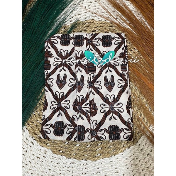 Jual [1 Set, LHT02] Kebaya Bordir, Jarik Instan + Selendang Jumputan ...