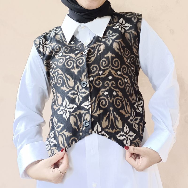 Jual Vest Rompi Batik Seragam Catering Hotel Cafe Formal Full Batik ...