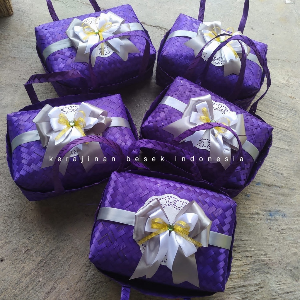 Jual Besek jinjing 30cm x 20cm warna dengan pita Besek nasi Besek hias ...