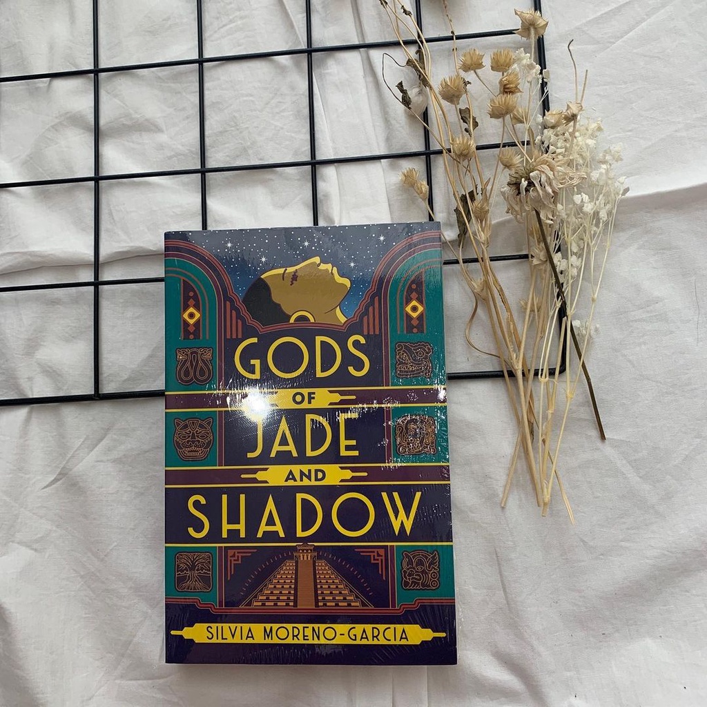 Jual Gods of Jade and Shadow by Silvia Moreno-Garcia | Shopee Indonesia