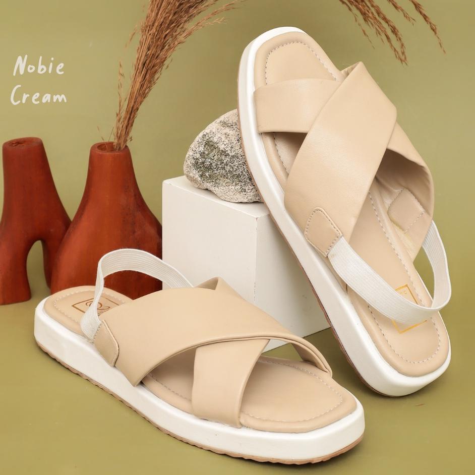 Jual Rekomendasi QUINCE Nobie Sandals Wanita | Shopee Indonesia