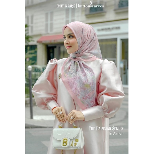 Jual OPEN JASTIP BUTTONSCARVES ada BROS KECIL EMILY IN PARIS SILVER DAN ...