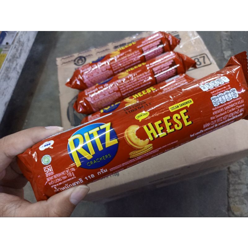 Jual RITZ Biskuit Sandwich Keju 118 g | Shopee Indonesia