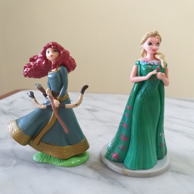 Jual Action Figure Princess Disney Series set - Merida and Queen Elsa ...