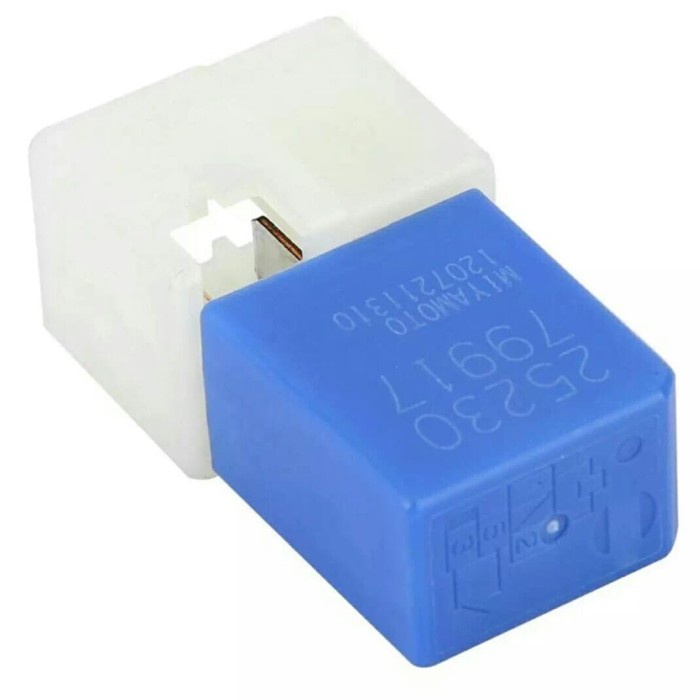 Jual """""] Relay miyamoto throtle foglamp fuelpump xtrail serena biru ...