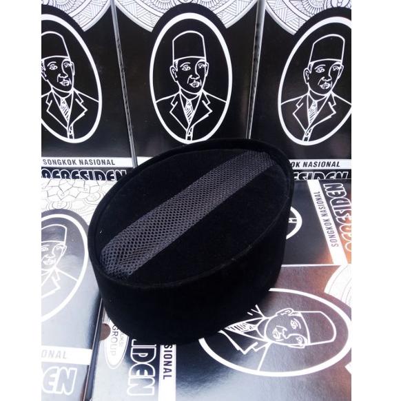Jual Peci Songkok Kopiah Kopyah Hitam Series Polos Hitam Ac Tengah ...