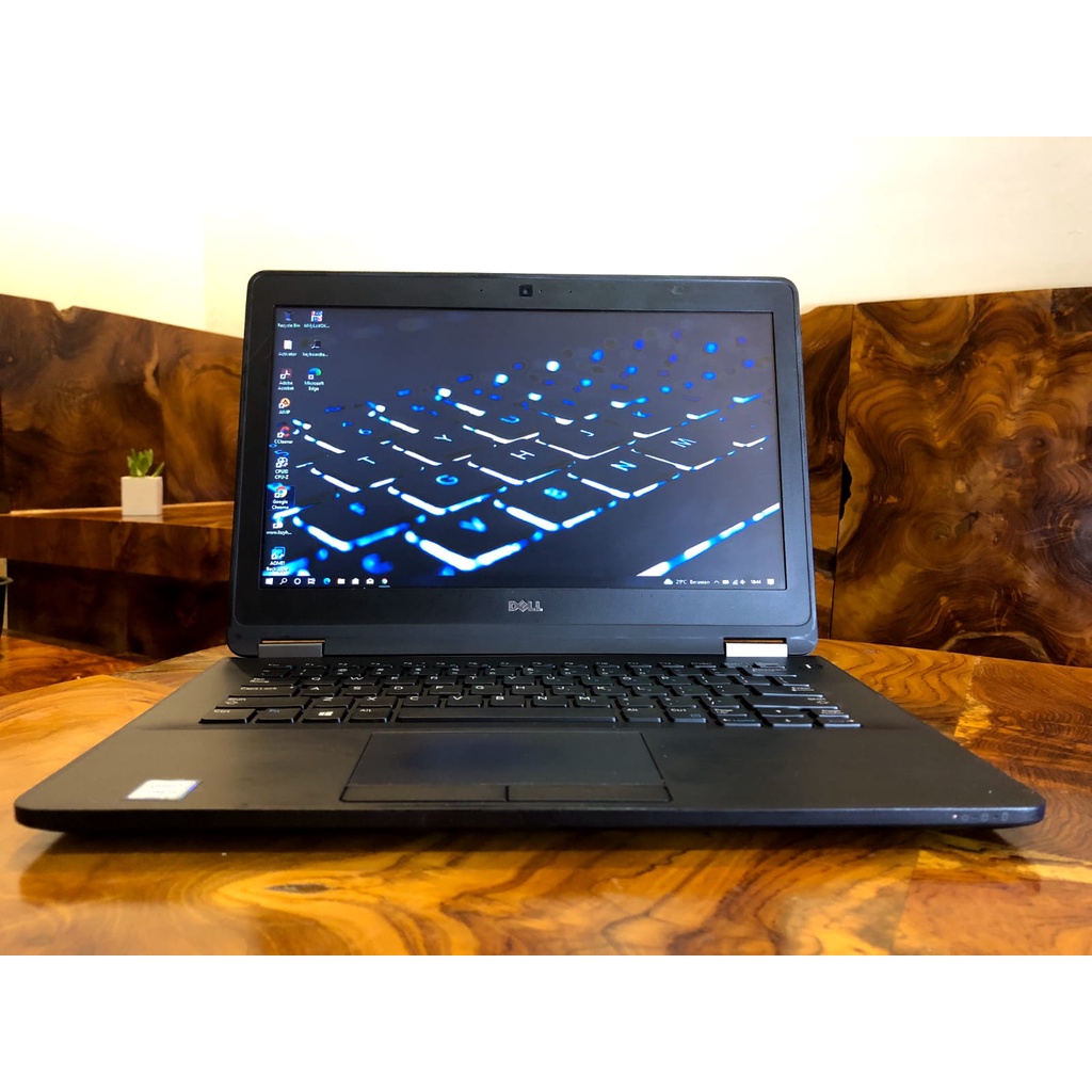 Jual LAPTOP LIKE NEW Dell Latitude E7270 Core i7 Gen 6th | 32GB/256GB M ...