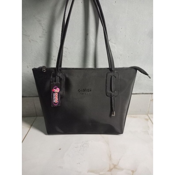 Jual tas ibu / totebag lebar samping by felisha | Shopee Indonesia