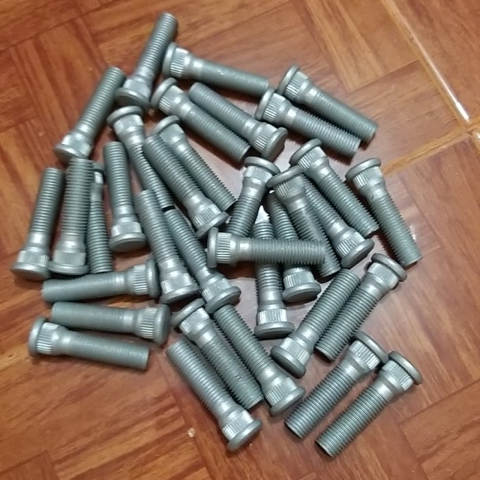 Jual Baut roda toyota innova,hilux,kijang original | Shopee Indonesia