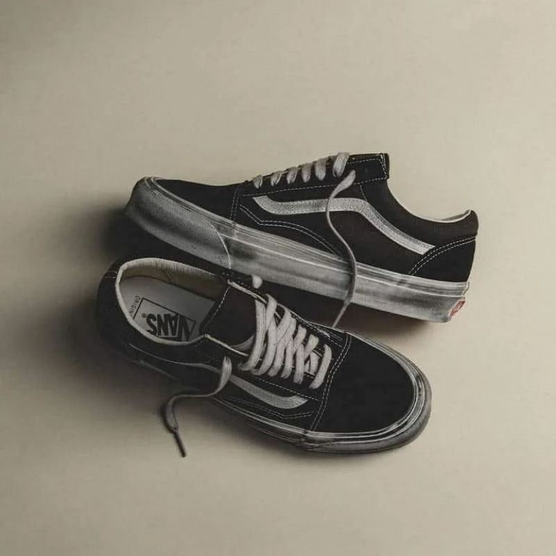 Jual VANS VAULT OG OLDSKOOL LX STRESSED BLACK | Shopee Indonesia