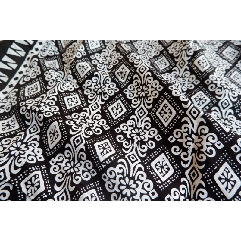 Jual Kain Batik Cap Asli Latar Warna Hitam Motif Tenun Proses Kelengan ...