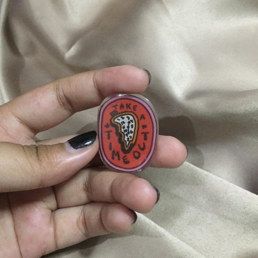 Jual (NEW) PIN ACRYLIC/ PIN AESTHETIC/ PIN TAS/ PIN KEKINIAN/ MURAH ...