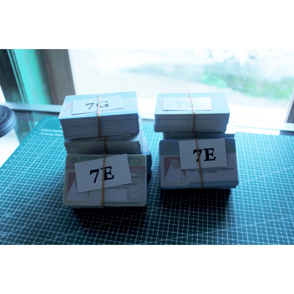 Jual cetak ID CARD 2 sisi bahan pvc, ud card member, id card pelajar ...