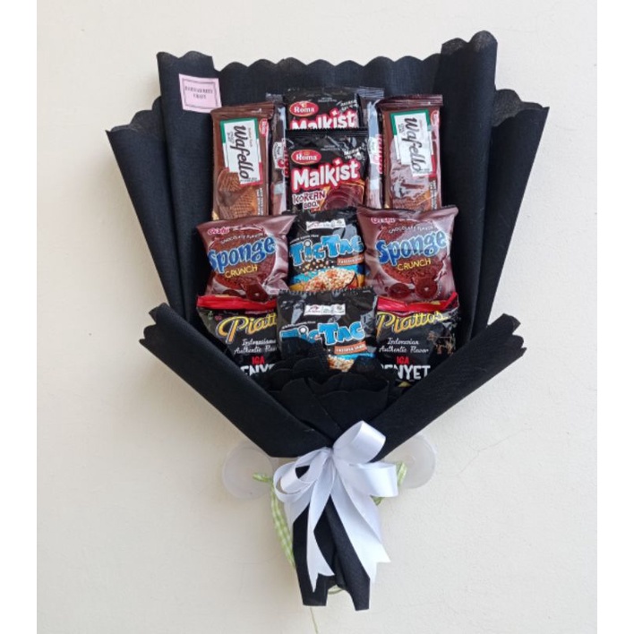 Jual buket snack murah / buket snack wisuda / bouquet snack | Shopee ...