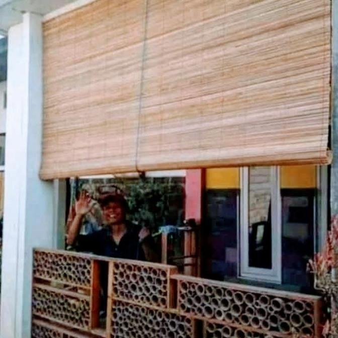 Jual tiray krey bambu sawit tirai krei outdoor ukuran 2x2m plus kerekan | Shopee Indonesia