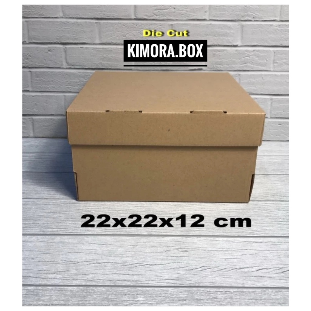 Jual KARDUS/KARTON/BOX Uk.22x22x12 cm .....model kardus cake box ...