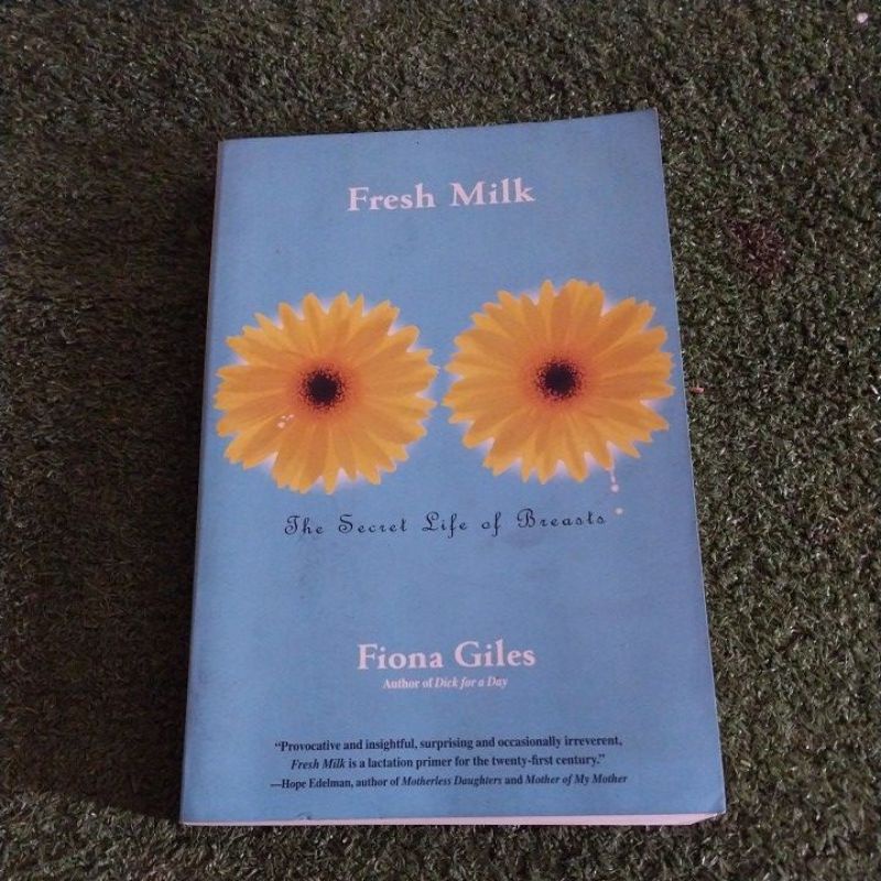 Jual Fresh Milk The Secret life of Breasts Fiona Giles | Shopee Indonesia