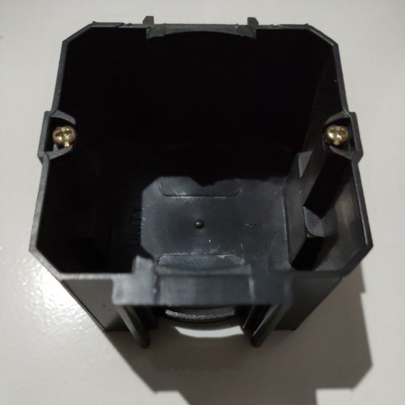 Jual Mangkok listrik kotak bagus inbow dus dudukan stop kontak tembok ...