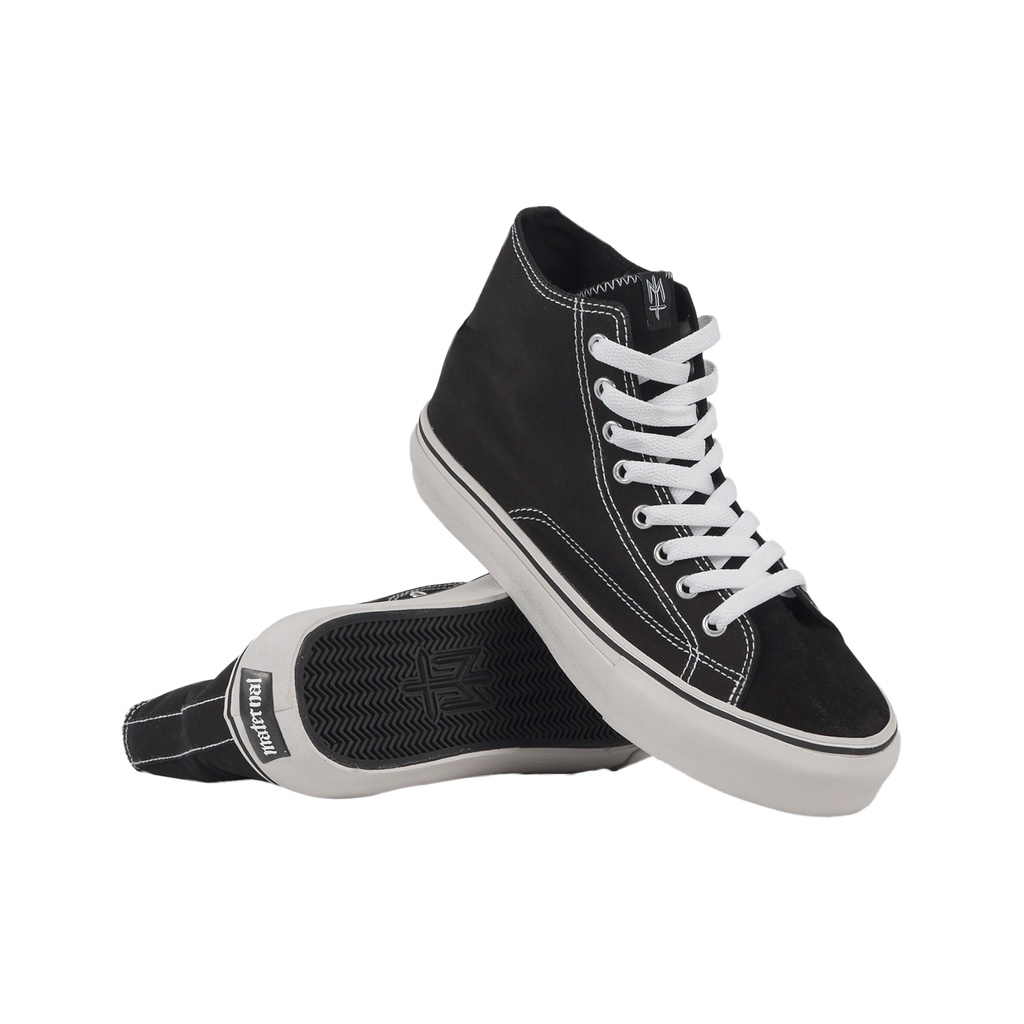 Jual Sepatu Maternal Disaster - SAVIOR BW "Hanya Ukuran 40.5 Saja ...