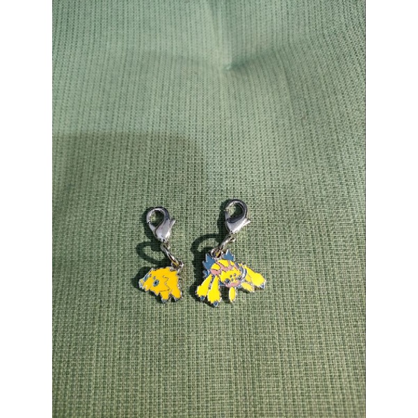 Jual Keychain Pokemon Joltik - Galvantula Evolution Line Original ...