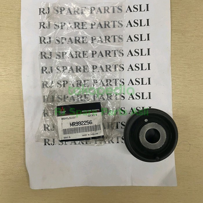 Jual Bushing Front suspension lower arm All new pajero MR992256 ...