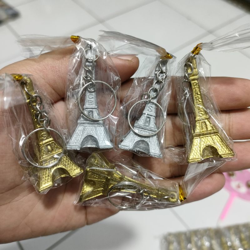 Jual 1 PACK 100 PCS Souvenir Pernikahan Gantungan Kunci Paris Menara Eifel Resin Kemas Plastik ...