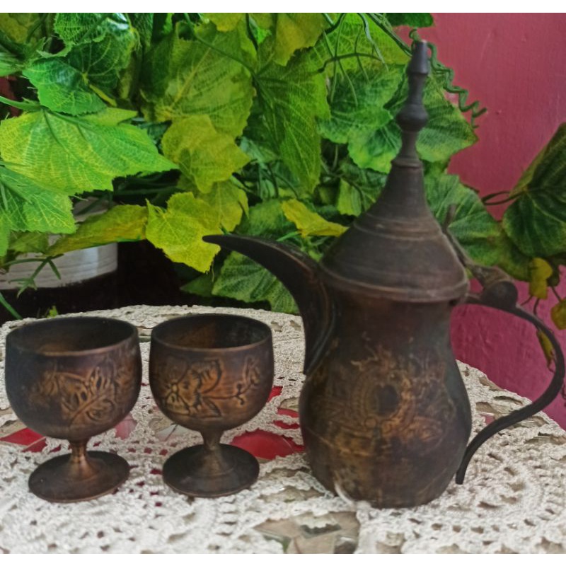 Jual Teaset Teko Aladdin ukiran India Kuningan lawas yang telah ...