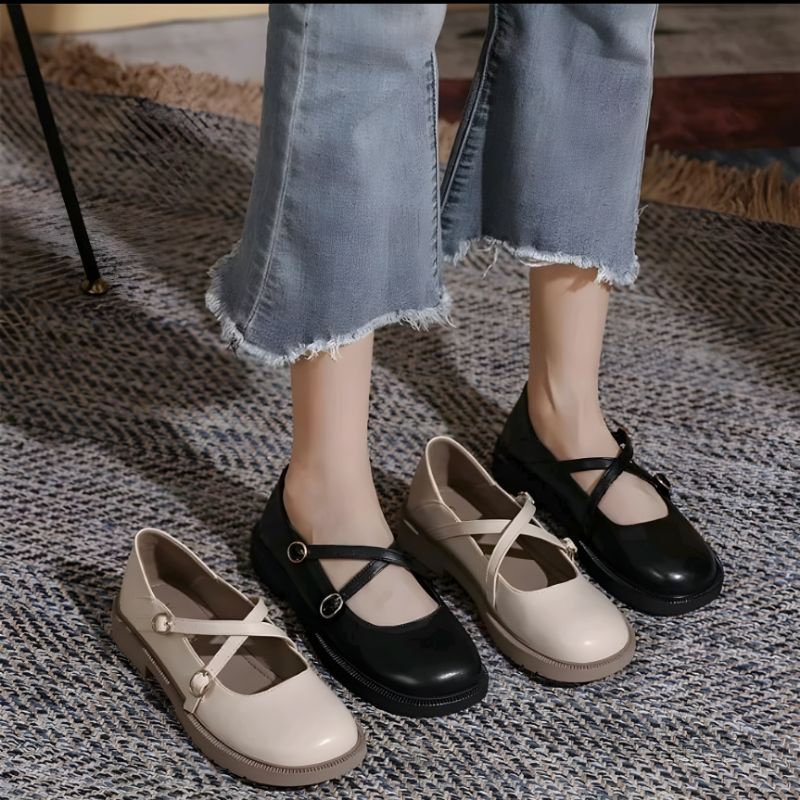 Jual Sepatu Docmart Wanita Hitam Gesper Yumaa Terbaru Fashion Premium ...