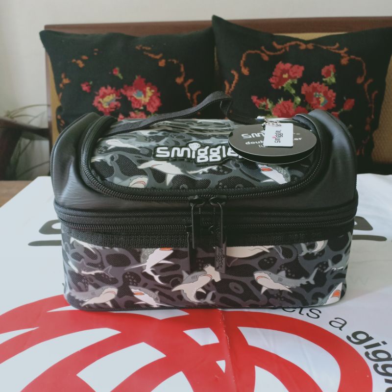 Jual Smiggle Lunchbox Drift Shark original | Shopee Indonesia