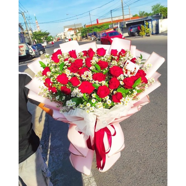 Jual hand bucket / buket bunga mawar / buket wisuda / frash rose ...