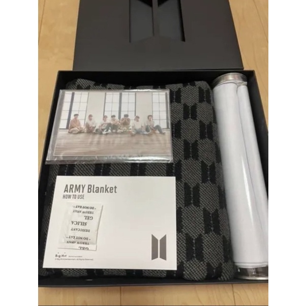 Jual BTS army membership merch box #1 official blanket | Shopee Indonesia