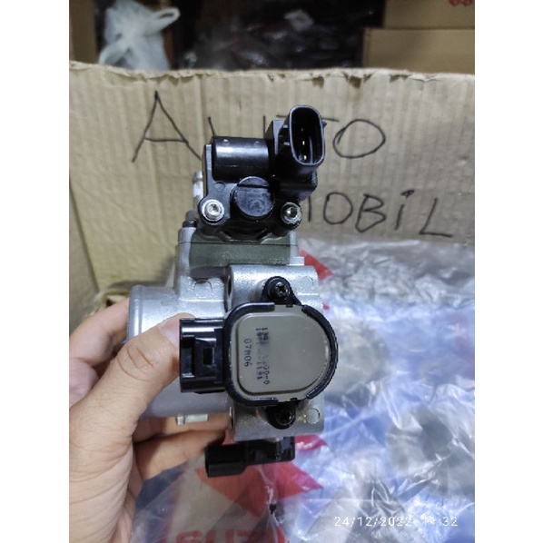 Jual Throttle Body Komplit Futura Injeksi dan Apv | Shopee Indonesia