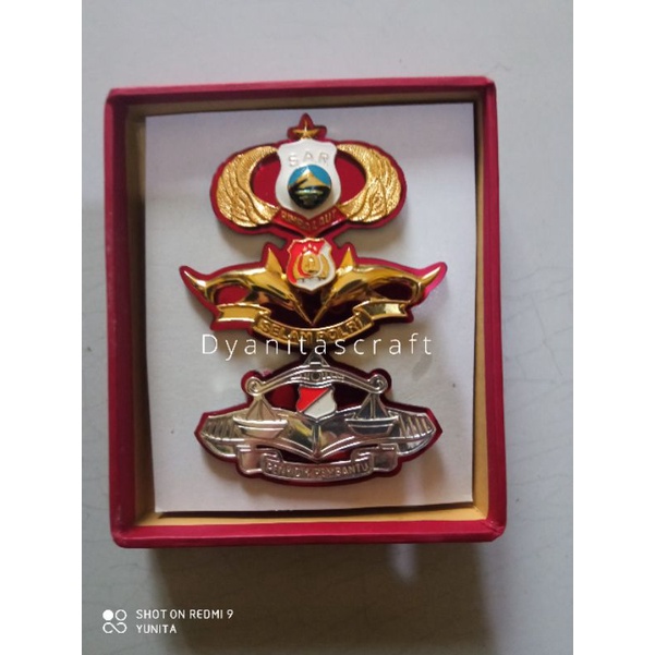 Jual 1 set wing gabung brevet Sar, scuba / selam polri dan penyidik ...