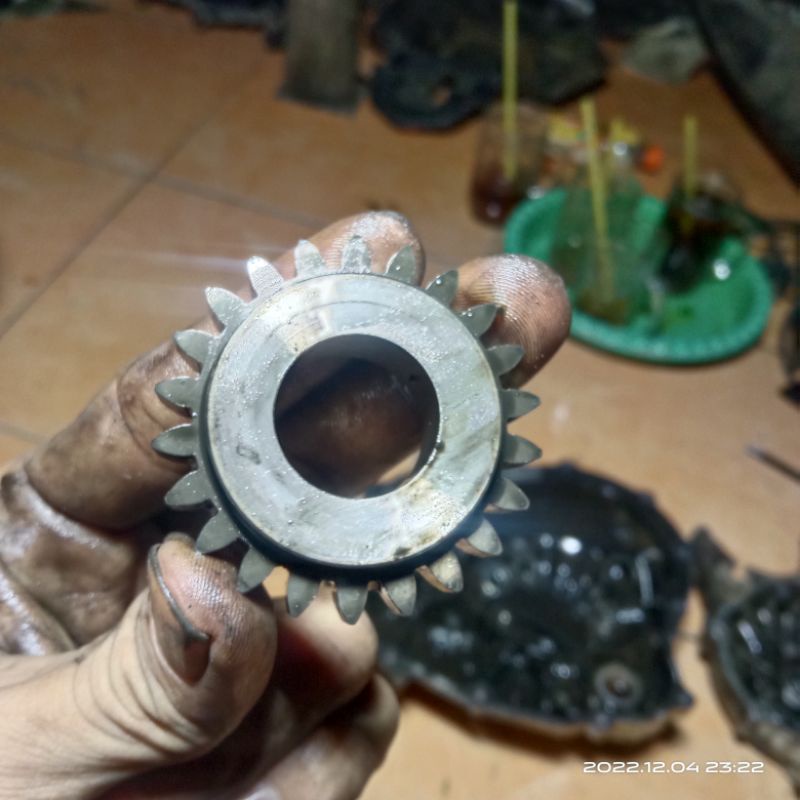 Jual Gear Pump Gigi Lawan Pompa Oli Jupiter MX NEW ORIGINAL Gigi iddle Pompa Oli Ori | Shopee ...