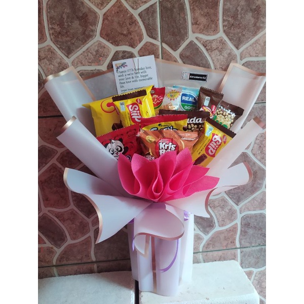 Jual Bucket snack wisuda Buket bunga boneka jajan ulang tahun ...