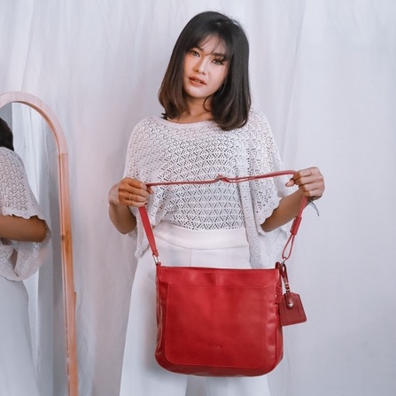 Jual Leather Sling Bag I Tas Selempang Kulit Wanita BUCINI Rukmini ...