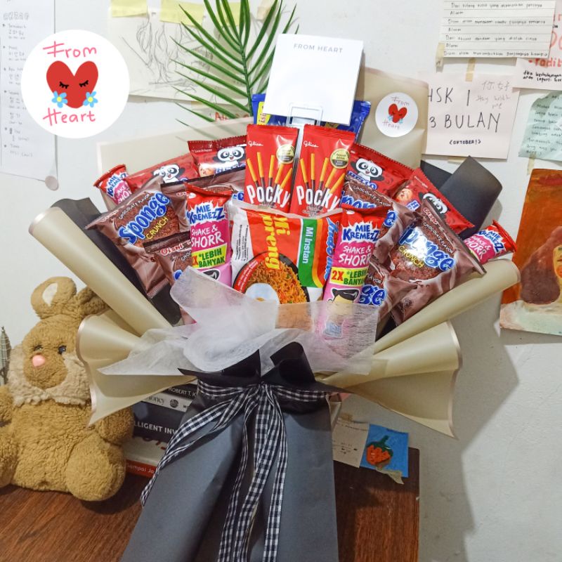 Jual BUKET SNACK FROM HEART || Bucket Wisuda, Bucket Sidang, Bucket ...