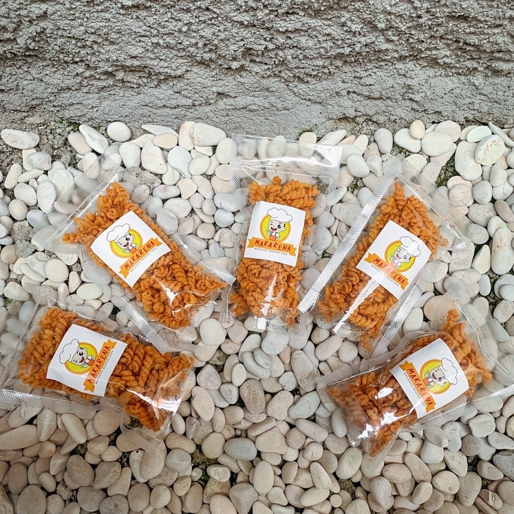 Jual Makaroni Pedas Asin Isi 50gram - Makarena Snacks | Shopee Indonesia