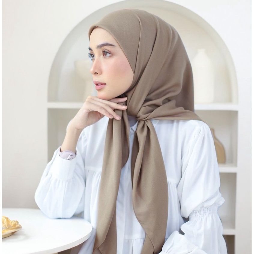 Jual [ COD ] Bella Square 50 Warna Hijab Jilbab Segi Empat | Shopee ...