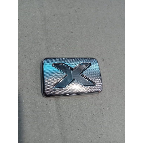 Jual emblem logo tipe x Daihatsu Alya luxio original | Shopee Indonesia