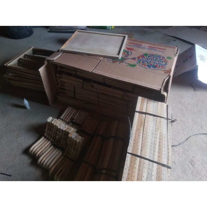 Jual RANGKA SANGKAR BURUNG DIAMOND AMBRUKAN NO1 | Shopee Indonesia