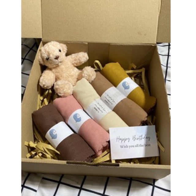 Jual GIFT BOX HAMPERS HIJAB BONEKA MINI PREMIUM / KADO PACAR / ULANG ...