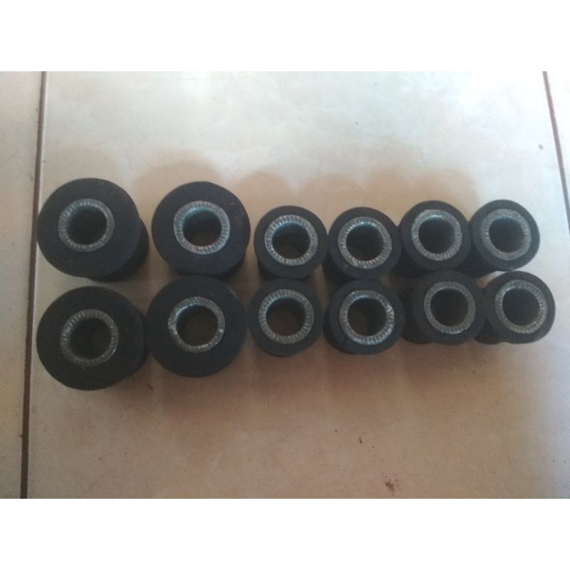 Jual karet bushing per panther 1set 12 biji yg besar 4 ,yg kecil 8 biji ...