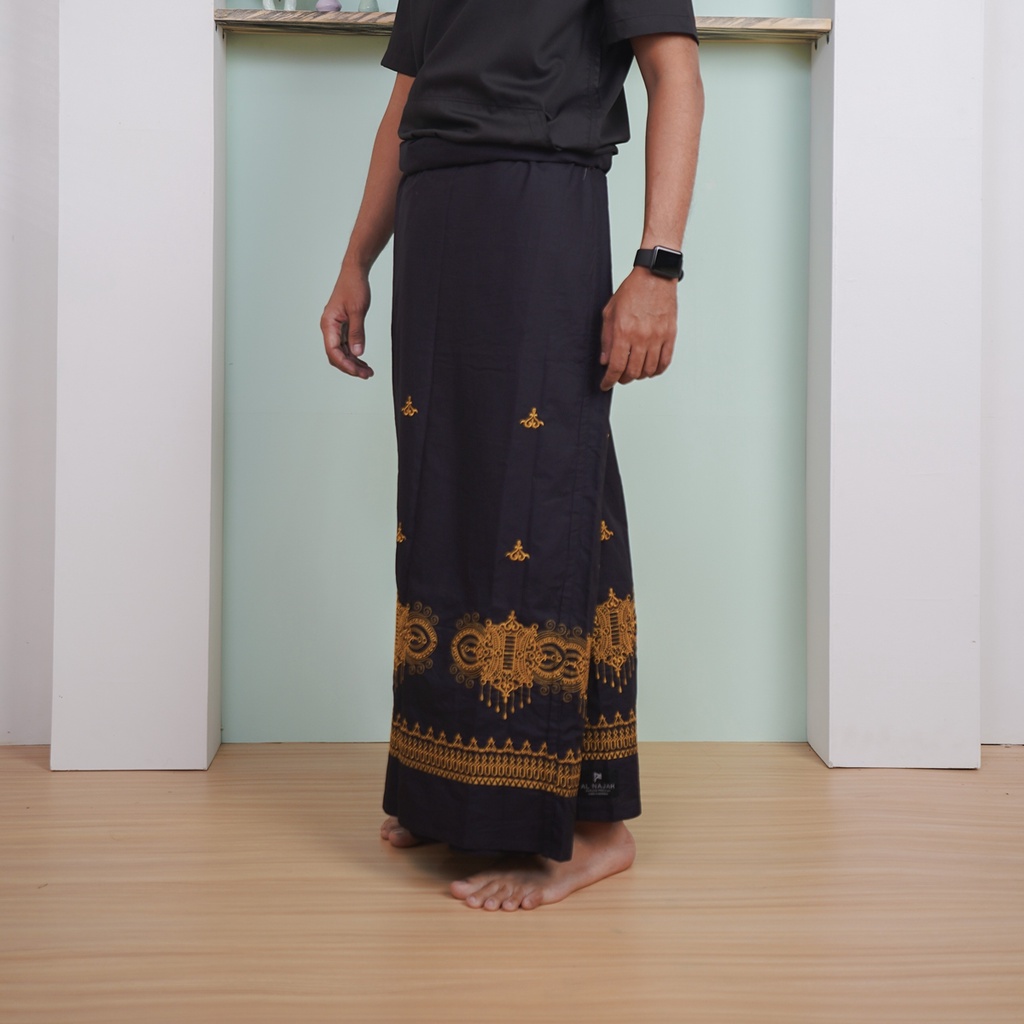 Jual Kain Sarung Pria Dewasa Bordir Terbaru 4 Pilihan Warna | Shopee ...