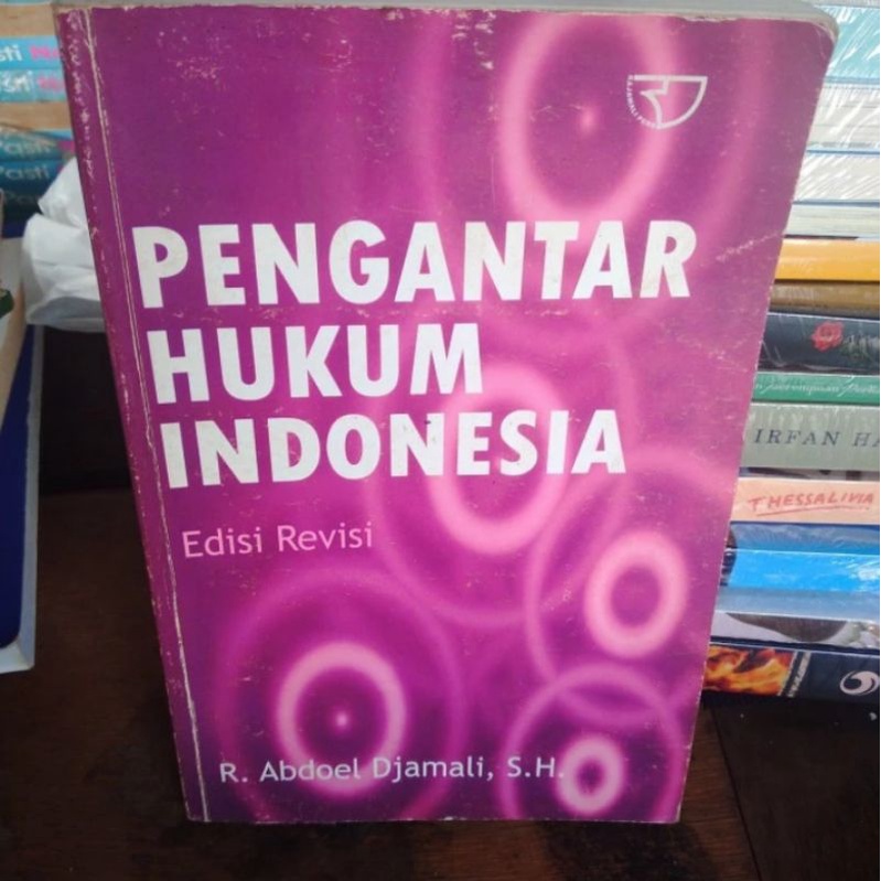 Jual BUKU PENGANTAR HUKUM INDONESIA EDISI REVISI | Shopee Indonesia