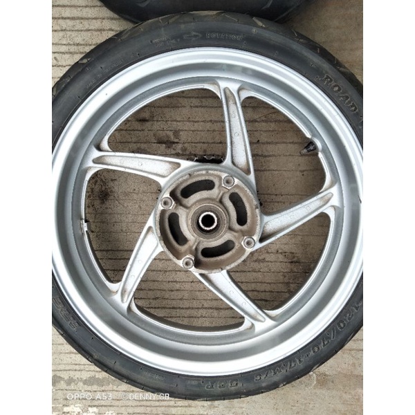 Jual velg belakang Honda CBR 250 CBU kyj Thailand velg set nap gear CBR ... Jual velg belakang Honda CBR 250 CBU kyj Thailand velg set nap gear CBR ...