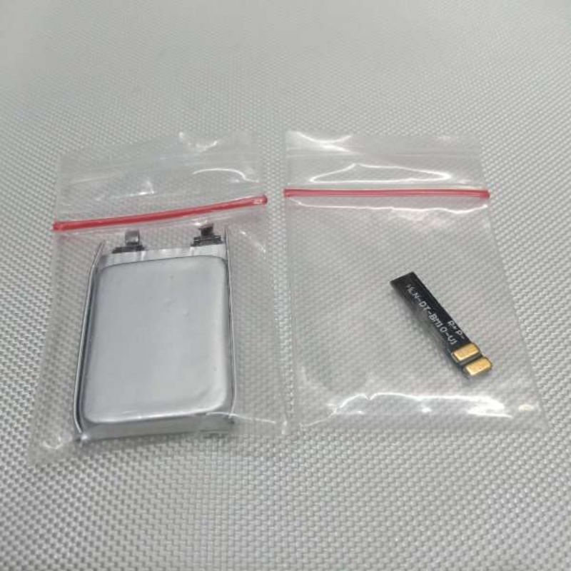 Jual Baterai 3.7v Lithium 300mAH kecil / battery mini project DIY ...