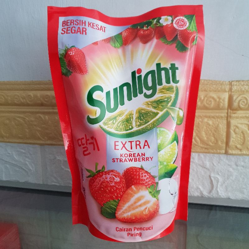 Jual Sunlight 435 ml Korean Strawberry - Sunlight 10000 - Sabun cuci piring | Shopee Indonesia